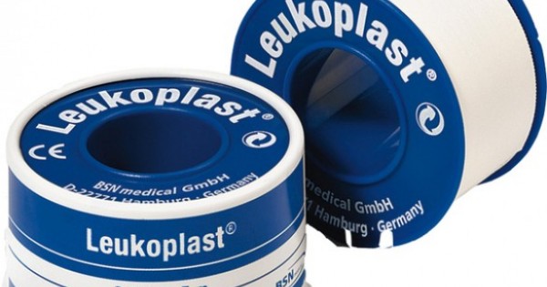 Leukoplast® 2.5cm x 5m Waterproof Tape per Roll